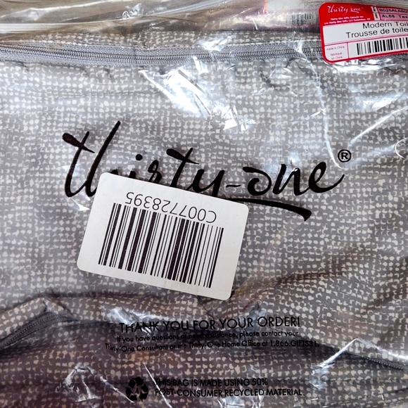 thirty-one | Bath | Modern Tolierty Bag Thirty One | Poshmark